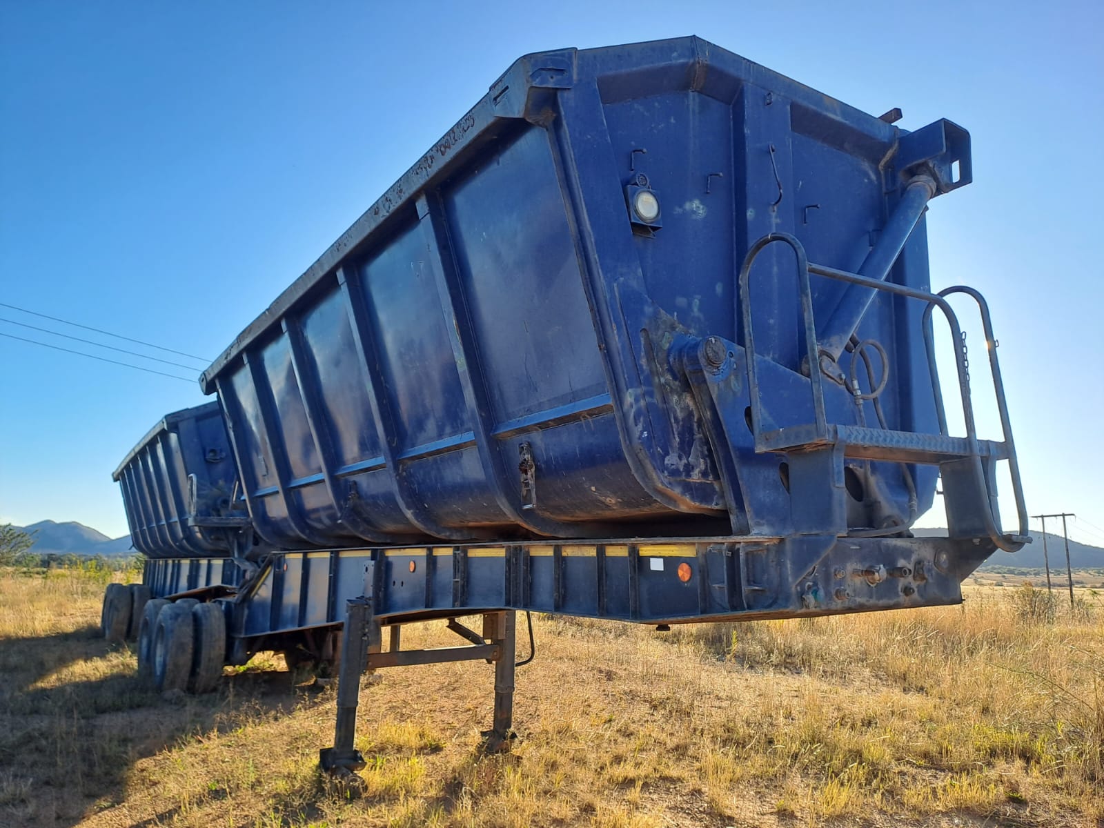 Side tipper links - OB Logistics